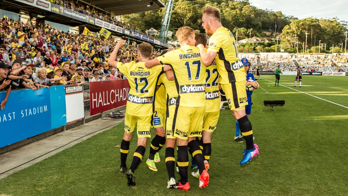 GAME DAY GALLERY: Three points over Perth - Central Coast Mariners