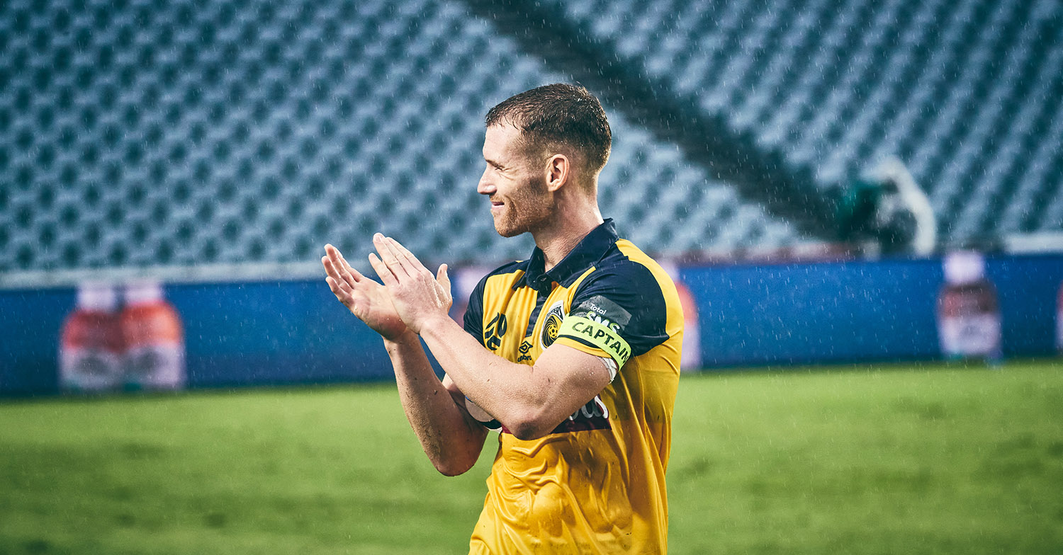 Bozanic wins PFA Player of the Month for February - Central Coast Mariners