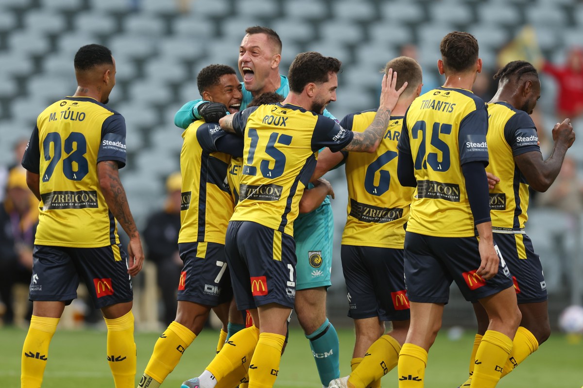 Mariners secure dominant 4-1 victory over Brisbane at Our Paradise ...