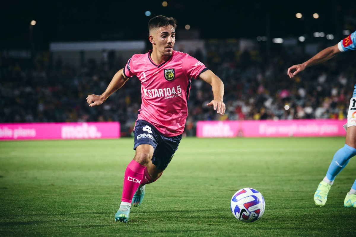 Mariners secure hard fought point in epic encounter against City ...