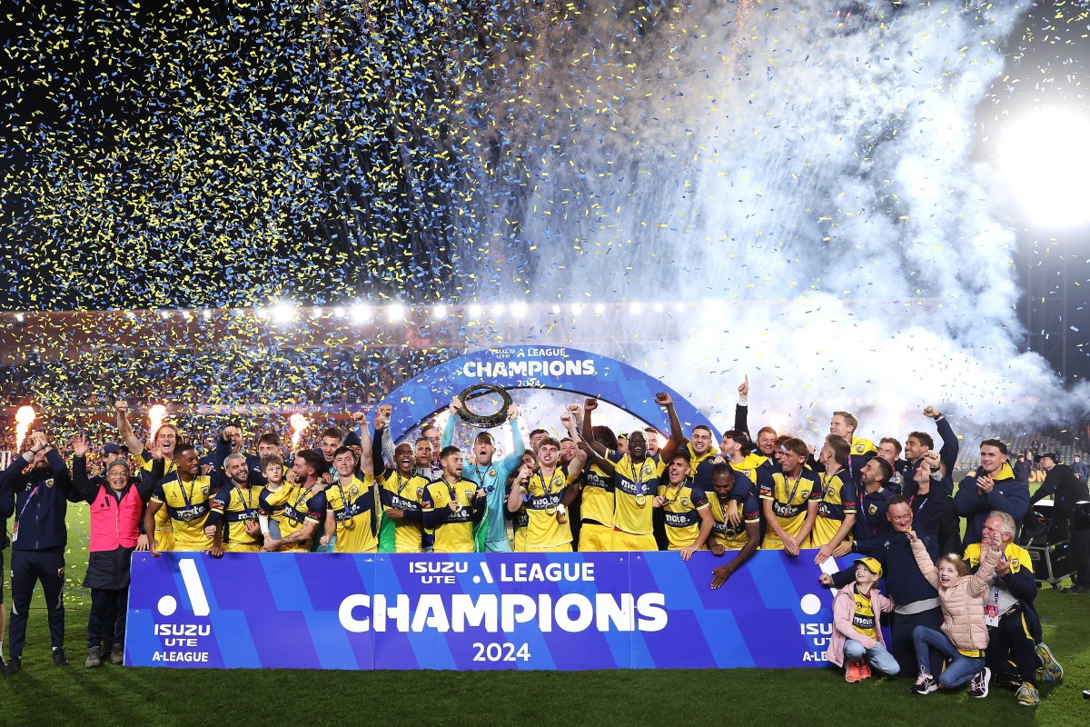 Super subs cement Mariners place in A-League history books - Central ...