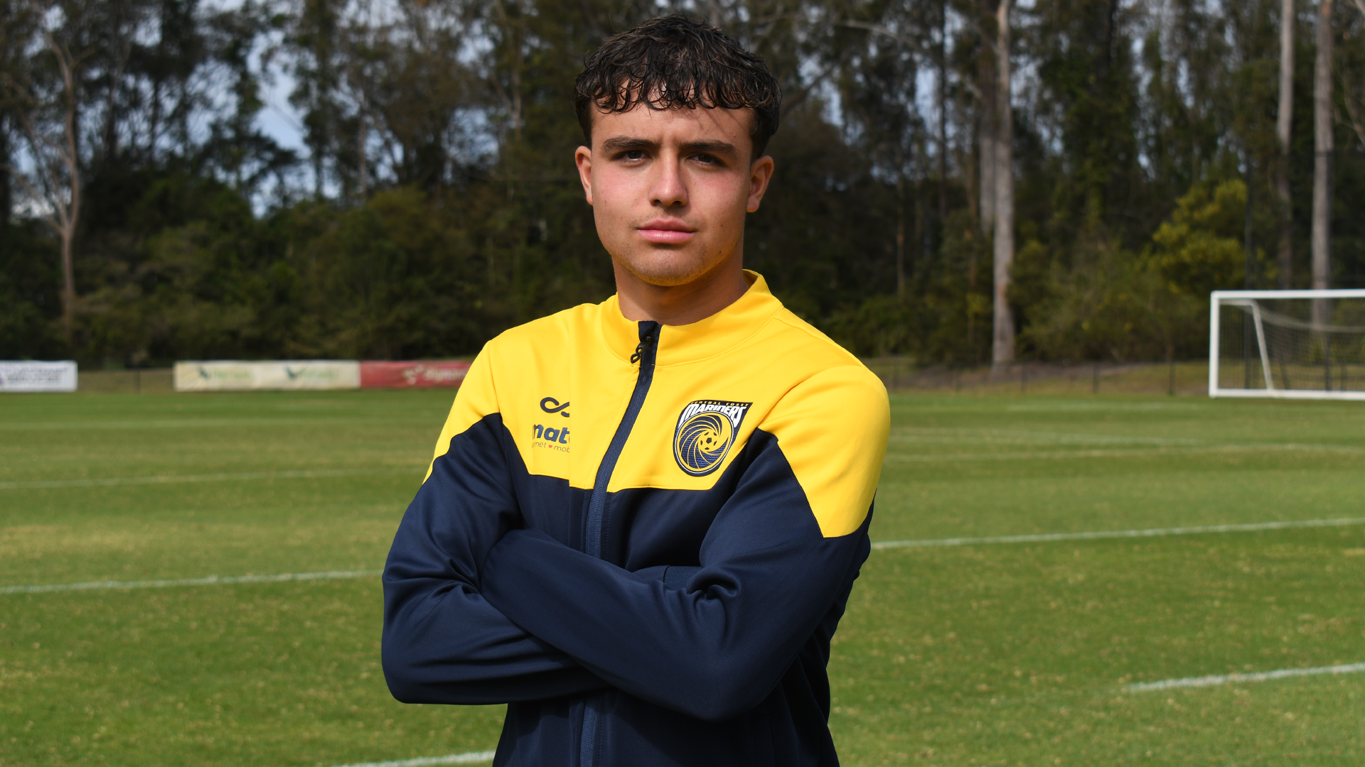 17-year-old Arthur De Lima signs three-year Mariners scholarship deal ...